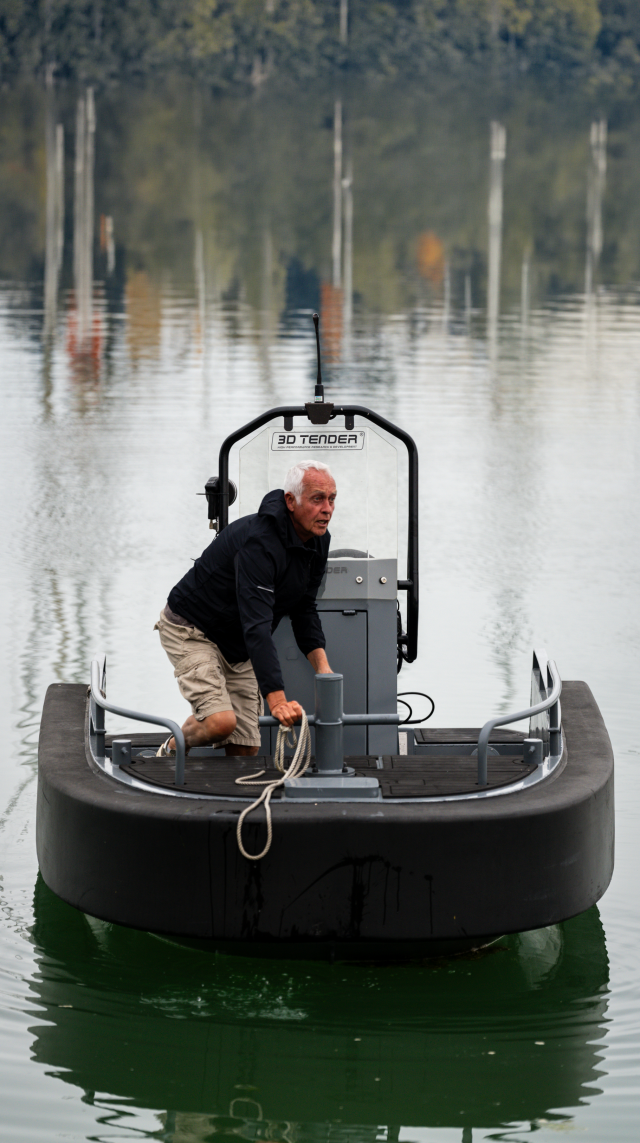 3D Tender French brand, specialist in inflatable boats, RIBs, polyester ...